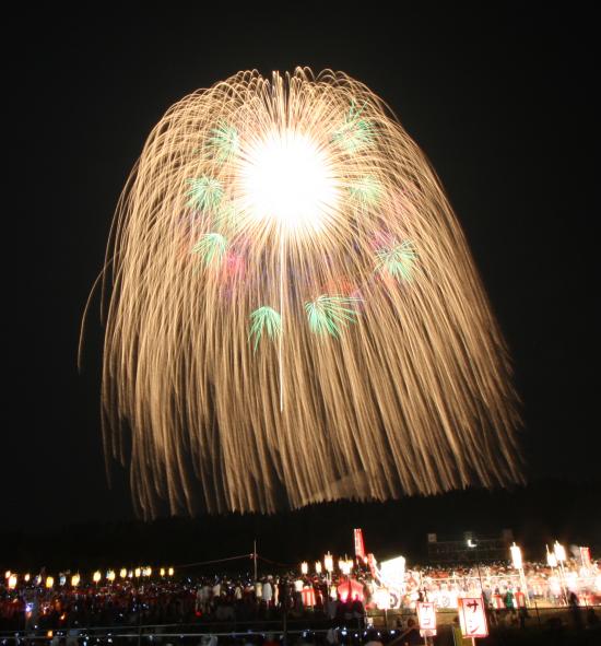 Fireworks information in the prefecture ③. . *. - Niigata Tsukioka ...